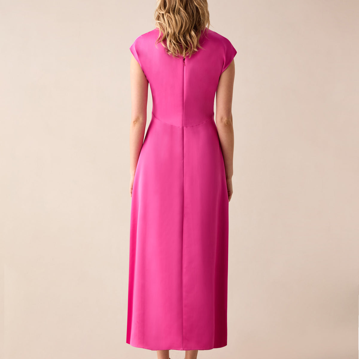 Arabella Pink Satin Keyhole Front Dress – Ro&Zo
