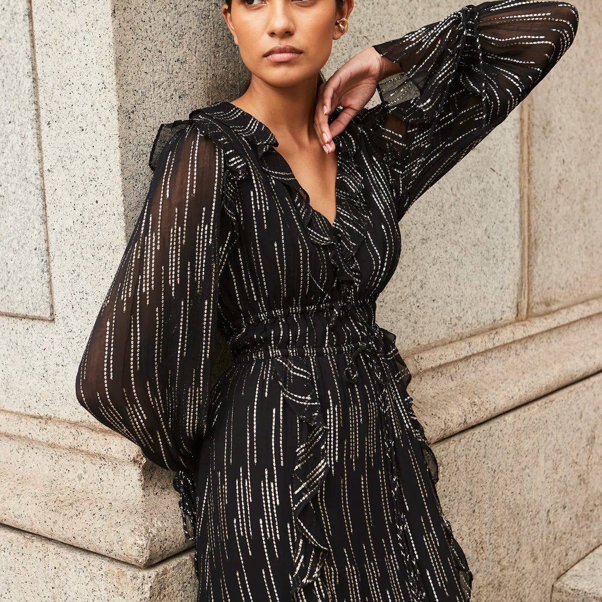 Lydia Gold Foil Tie-Waist Midaxi Dress – Ro&Zo