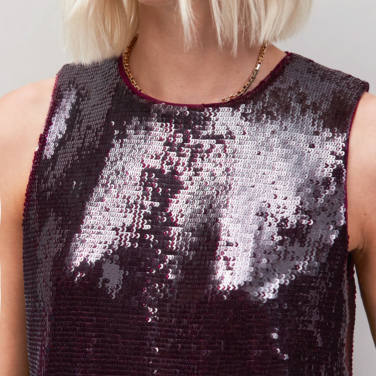 Burgundy Sequin Shell Top – Ro&Zo